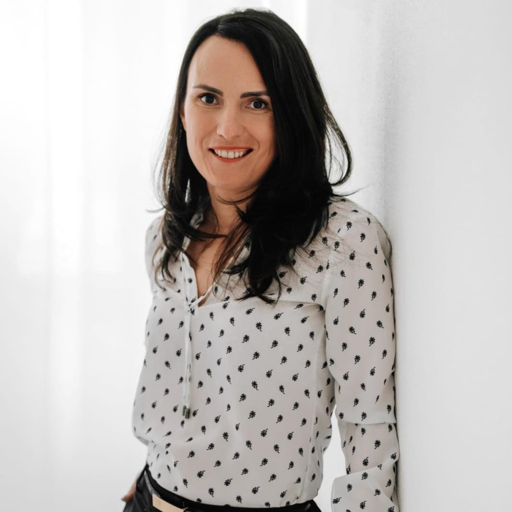 Renata Bruderhofer - Vertriebsassistentin und Servicekundenbetreuerin ...