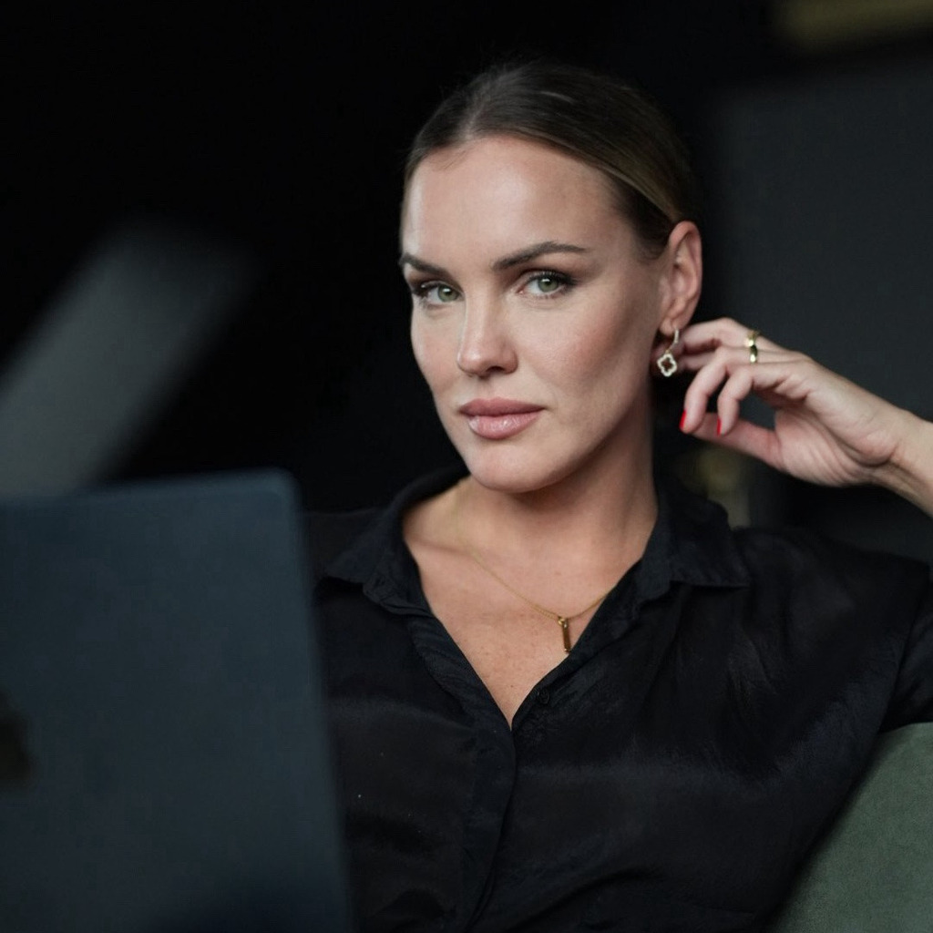 Victoria Zolotar - Legal Assistant - McDermott Will & Emery ...