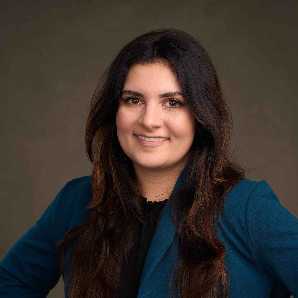 Clarissa Kahl - PR Executive - HBI Helga Bailey GmbH International PR ...