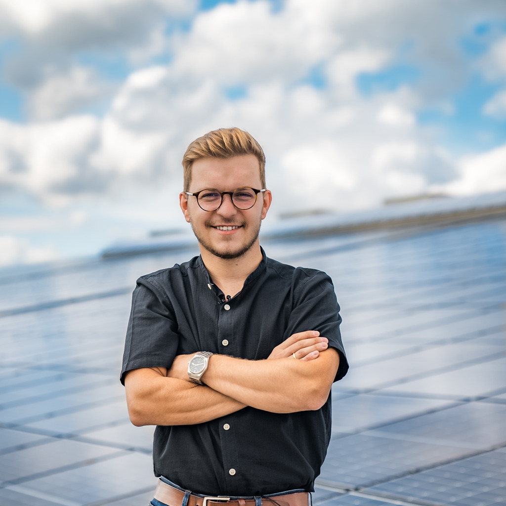 Steven Hensel - Unternehmensinhaber - Grüne Leuchte GmbH & Co. KG | XING