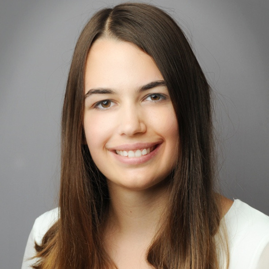 Janine Gerhardt - Personalsachbearbeiterin - SÜSS MicroTec | XING