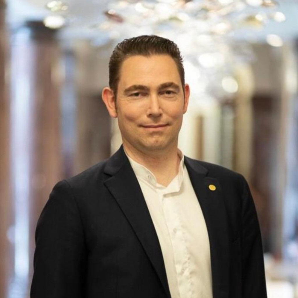 Alexander Möller - Operations Manager - Fraser Suites Hamburg | XING