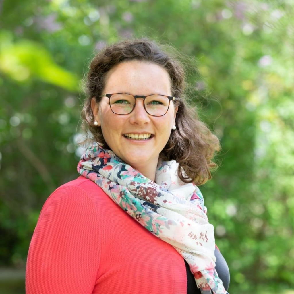 Lena Redl - Diakonin - ELKB | XING