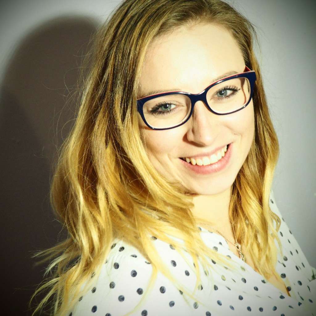 Josephin Bartz - Werkstudentin health management - Coca-Cola European ...