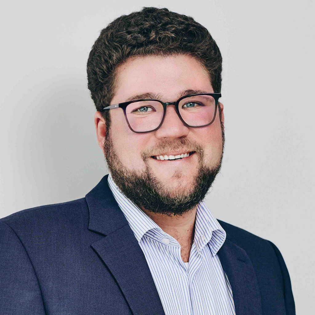 Alexander Riedl - Head of M&A - Uzin Utz SE | XING