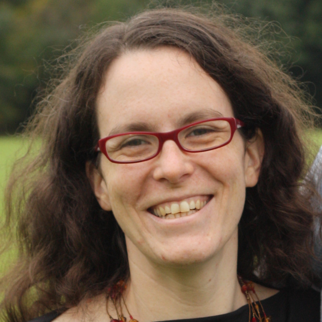 Regina Gleeson - Customer Service - BMC Software | XING