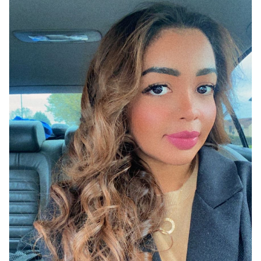 Salha Ouaddar - Customer Service Agent - American Hospital Dubai | XING