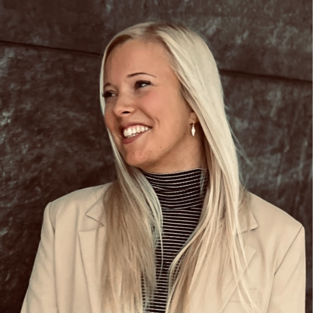 Sarah Engel - Abteilungsleiterin - Mode Steffen | XING