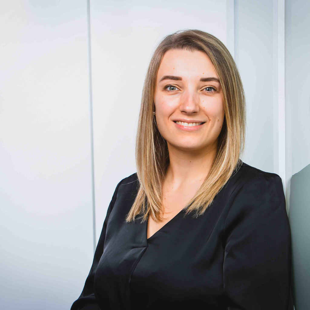 Lena Herrmann - Finanzberaterin - Baden-Württembergische Bank / BW-Bank | XING