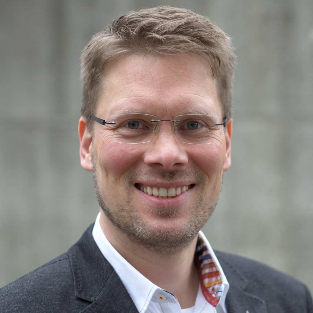 Lars Lünnemann - Prokurist - RKU - Universitäts- und ...