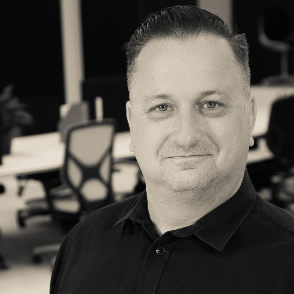 Jason Parry's Instagram, Twitter & Facebook on IDCrawl