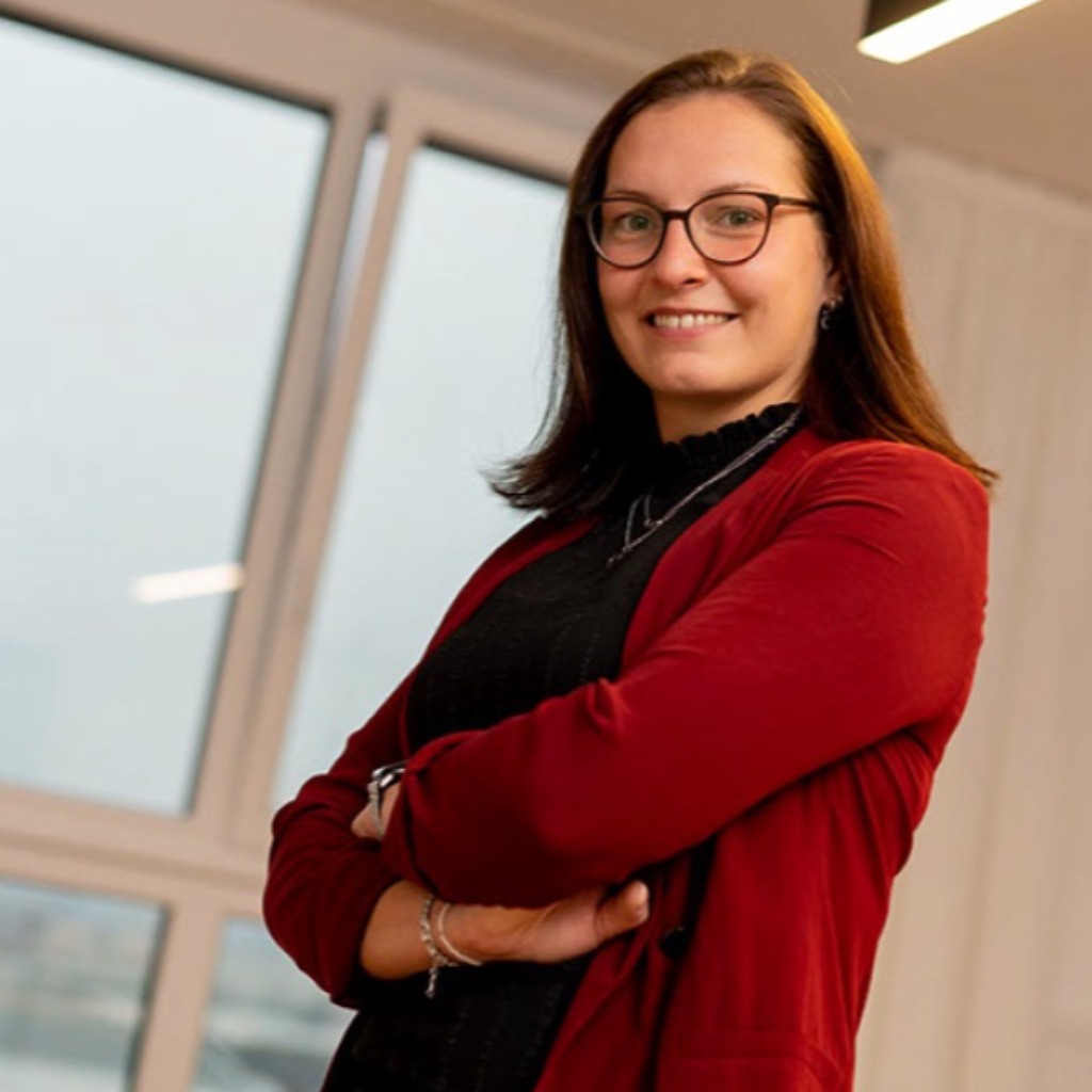 Jennifer Naujok - Wirtschaftsrecht LL.M. - Hochschule Osnabrück | XING