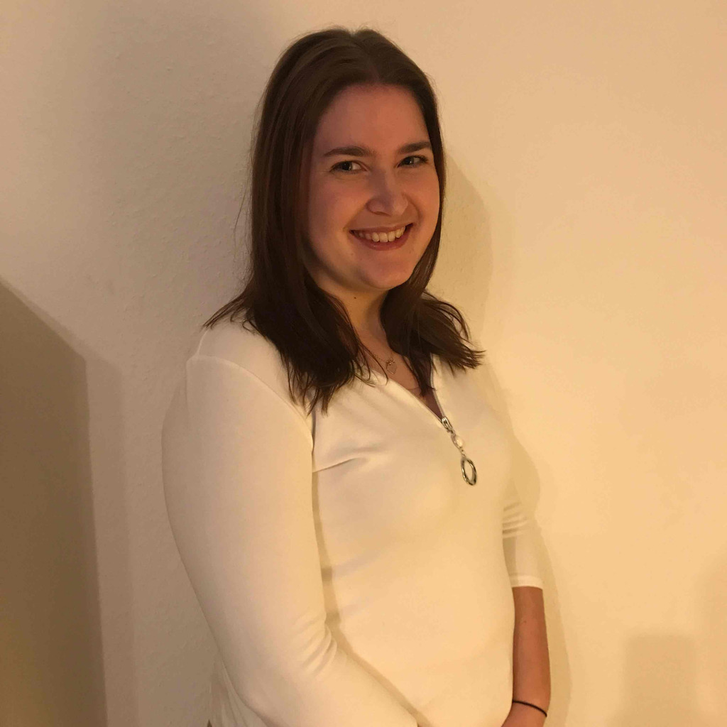 Jennifer Balzer - examinierte Altenpflegerin - Christliches-Sozialwerk ...