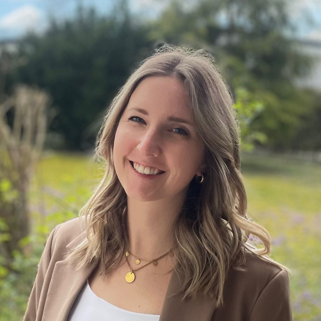 Stefanie Kuhn - Personalreferent - GEDA GmbH | XING