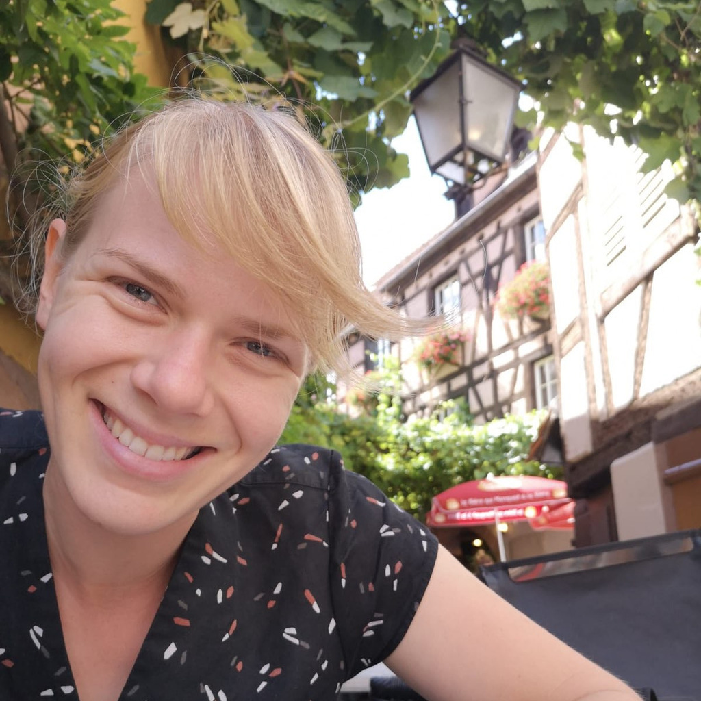 Anna Bruning's Instagram, Twitter & Facebook on IDCrawl