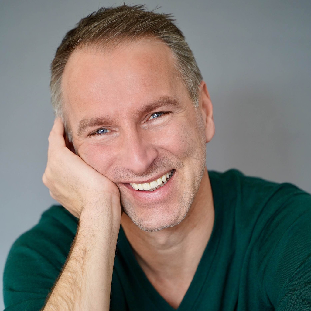 Robert Liess's Instagram, Twitter & Facebook on IDCrawl