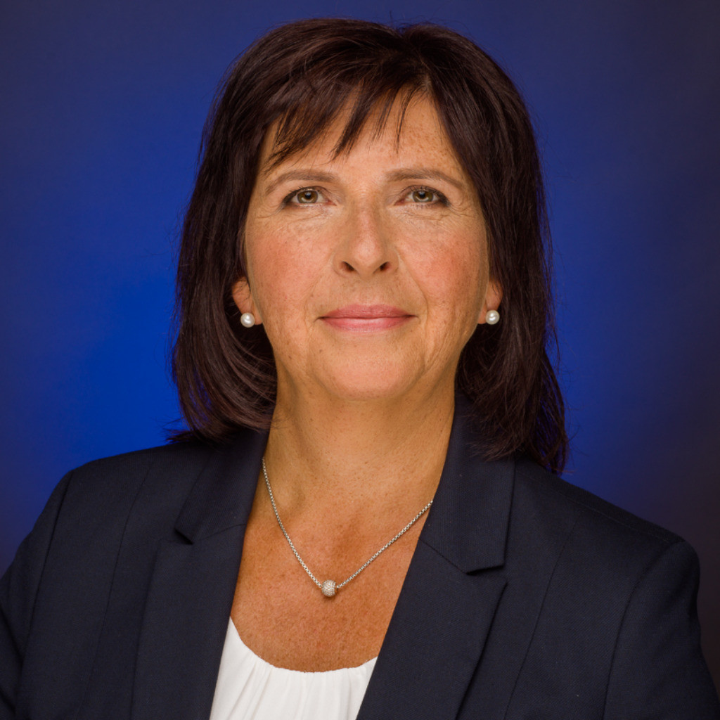 Alexandra Zuber - Fachteamleitung Servicekoordination - Stadt Frankfurt ...