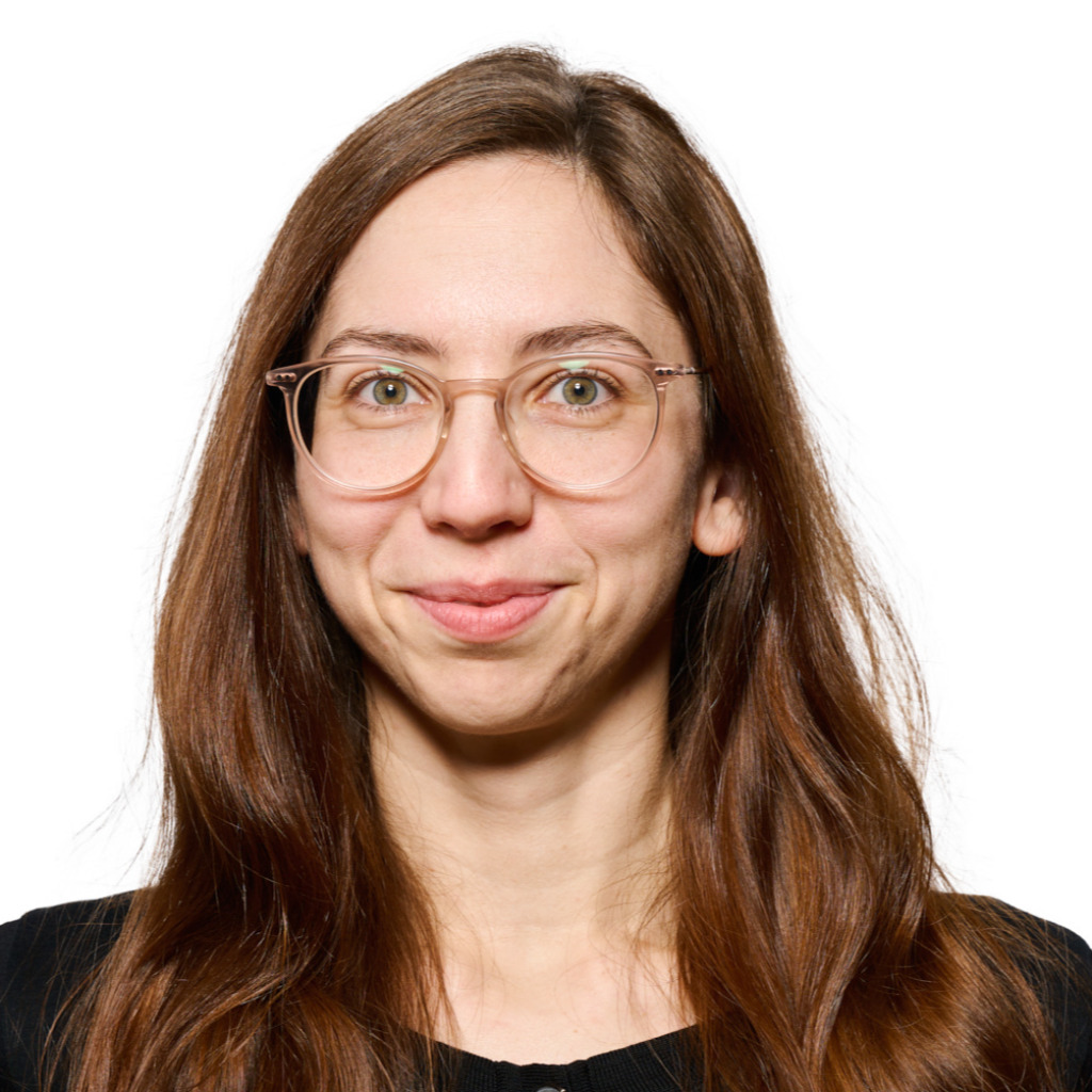 Sarah Stier's Instagram, Twitter & Facebook on IDCrawl