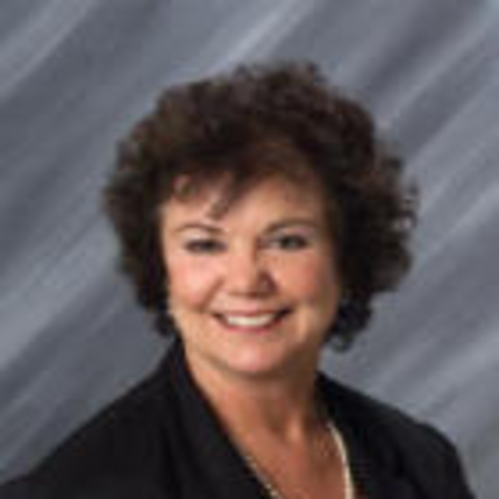 Barbara Scanlon - Broker Associate - RE/MAX Town and Country | XING