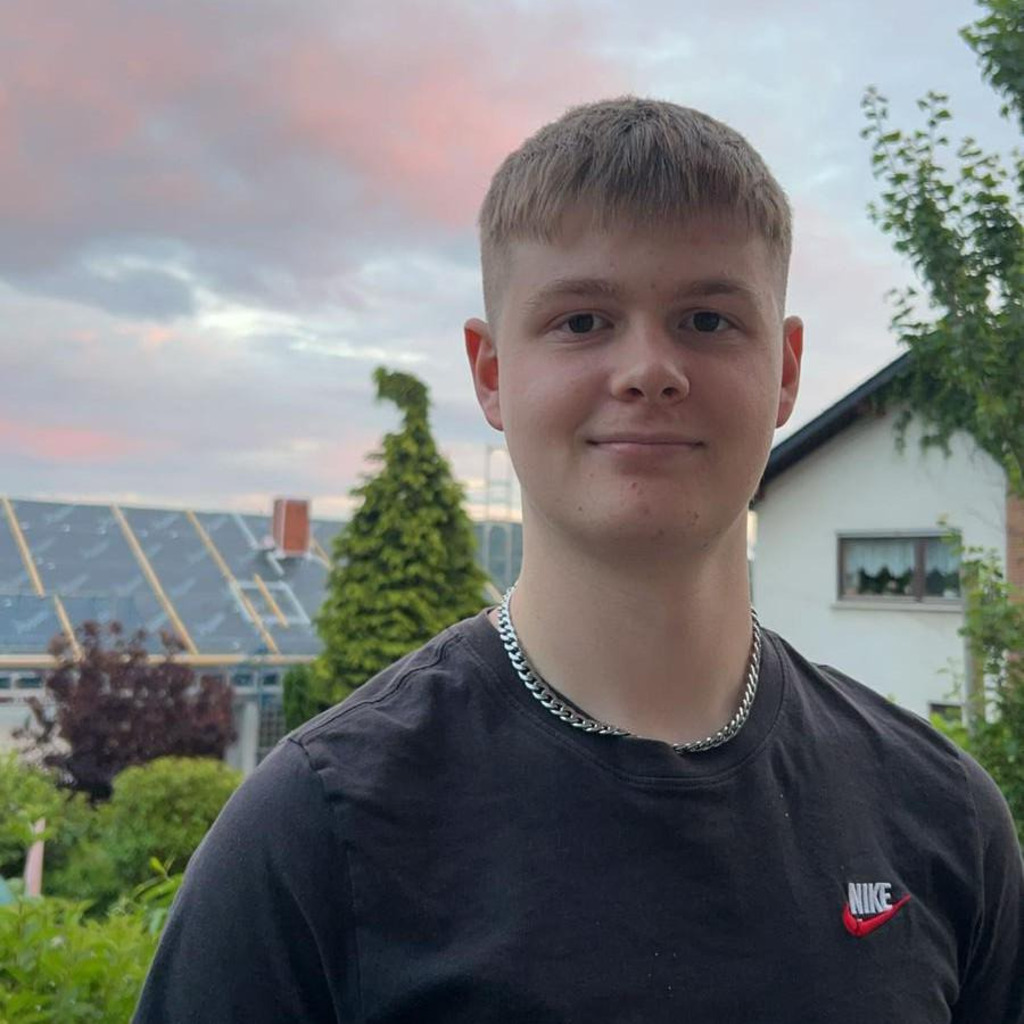 Erik Eckhardt - Azubi - Fachinformatiker für Systemintegration - ELOVADE Deutschland GmbH | XING