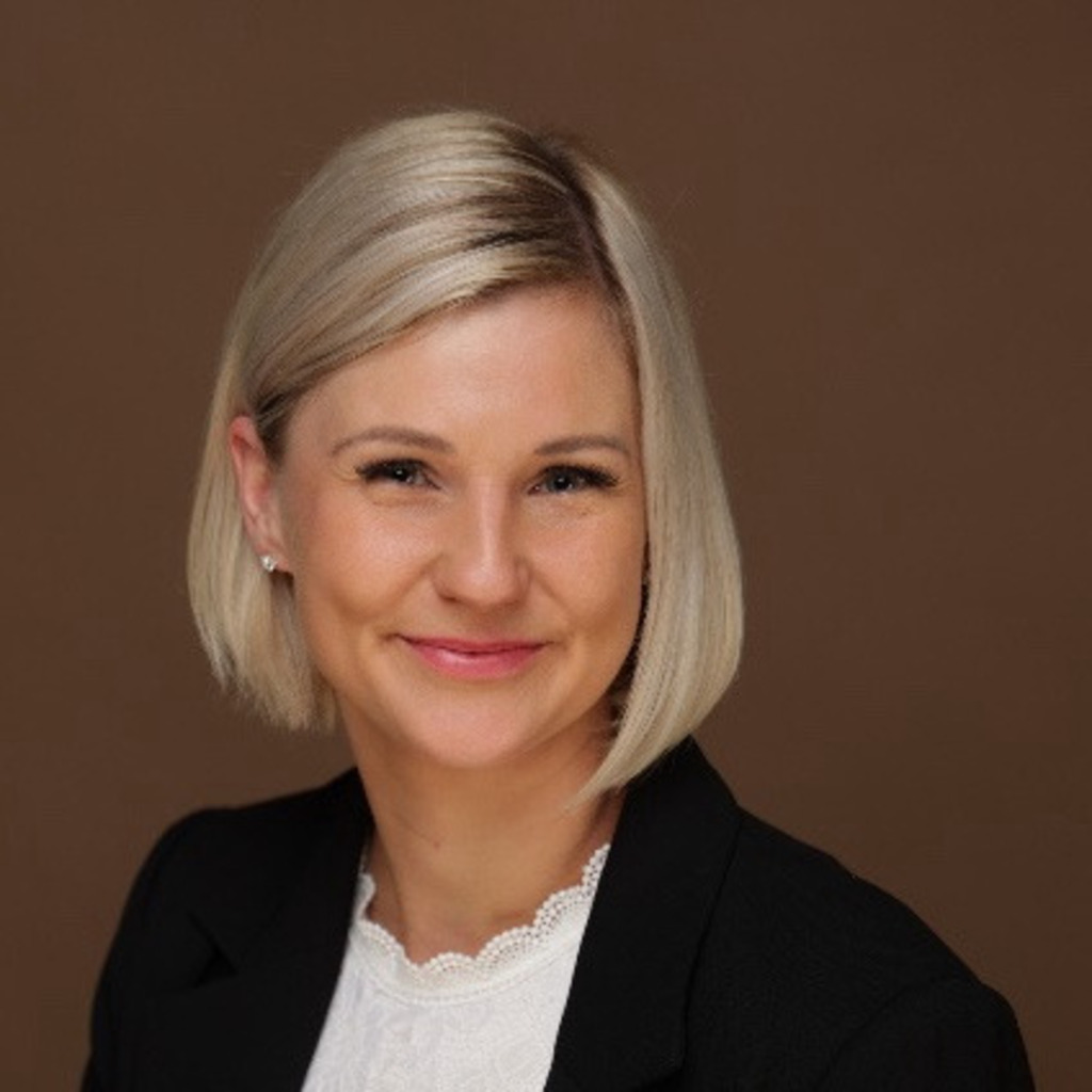 Janine Denecke - Specialist Administration Services - Fressnapf ...