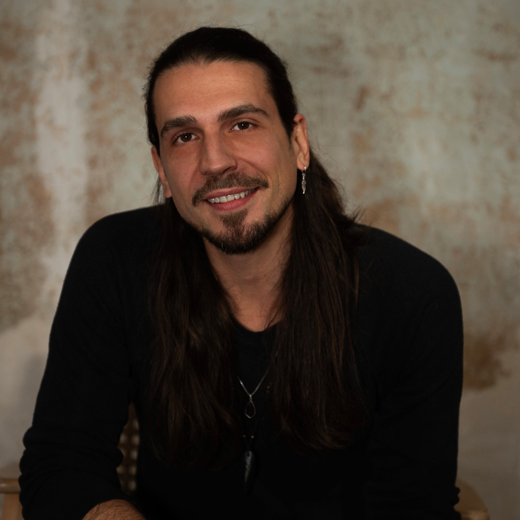 Christian Lou Simic - Grafiker - Loucian | XING