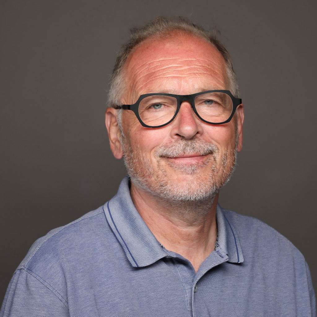 Manfred Kumpf - Background/Prokurist - SmartConData GmbH | XING