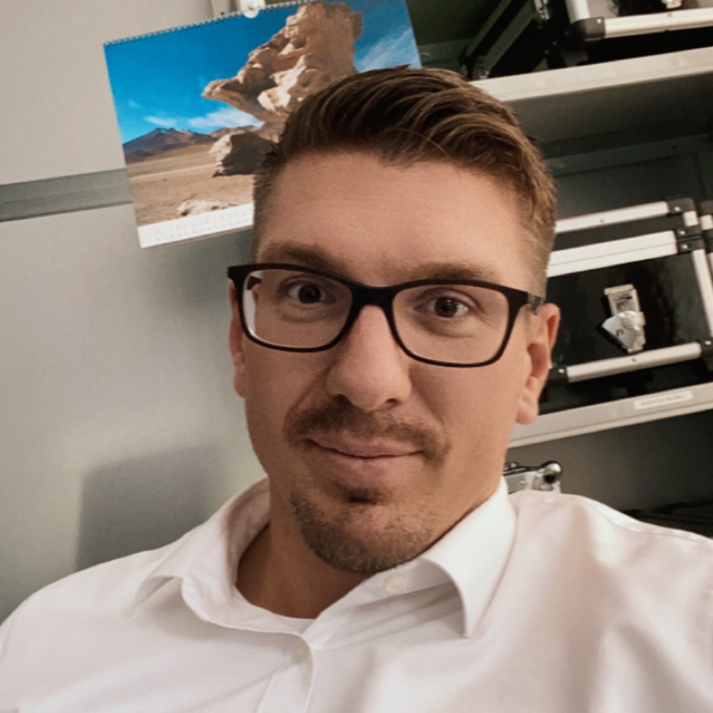 Ing. Thomas Klampfer - PGL - Product Group Leader - Keyence ...