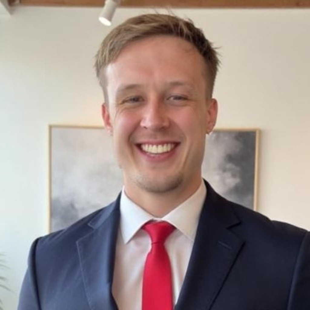 Harry Darwin - Sales and Business Development Director - Synthesia | XING