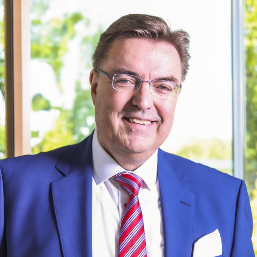 Dipl.-Ing. Frank Roth - Vorstand / CEO - AppSphere AG | Digitale ...