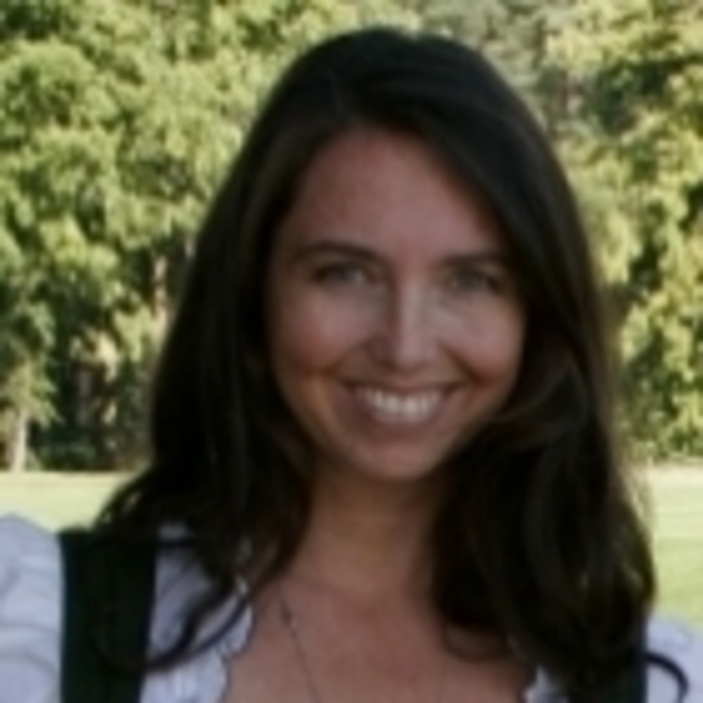 Nicole Ruisz - Marketing und Kommunikation - Golf in Austria c/o ...