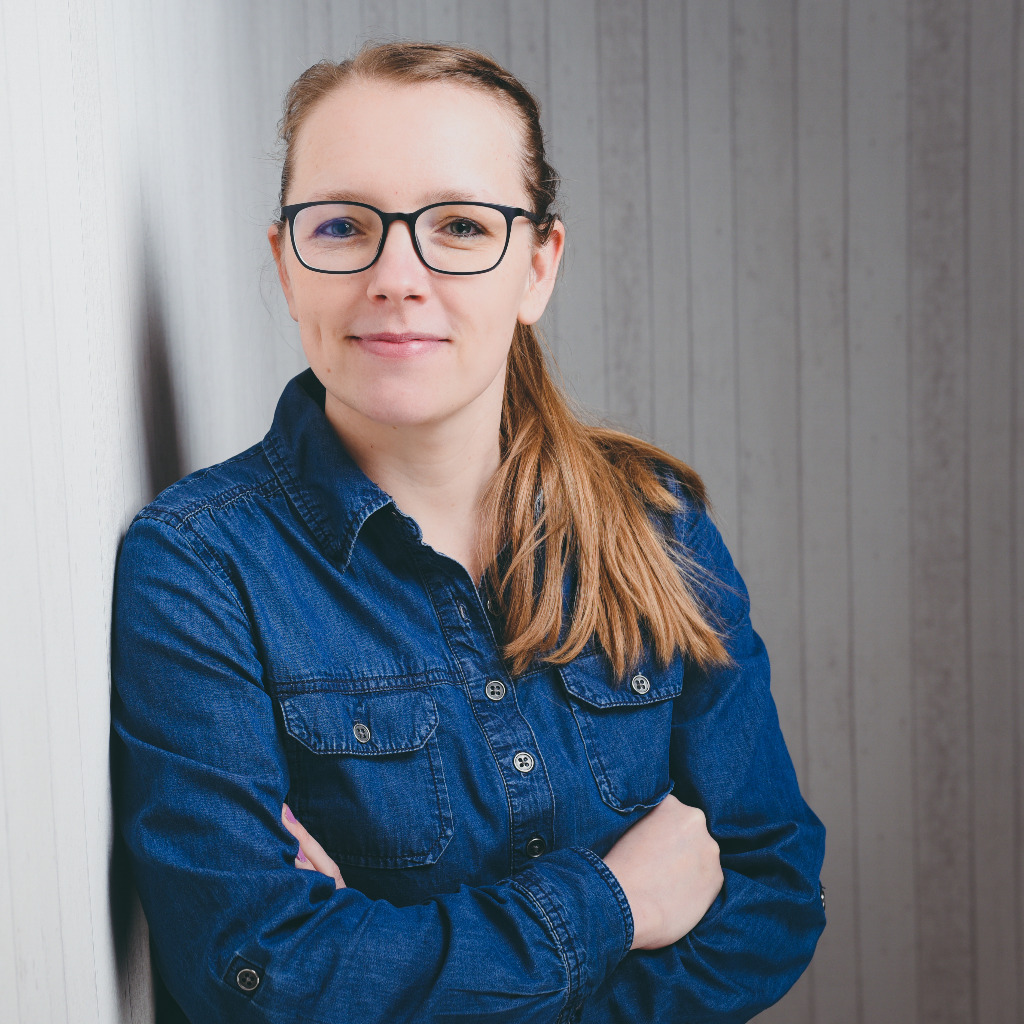 Uta Riemer - Recruiterin Industrie - DIS AG | XING