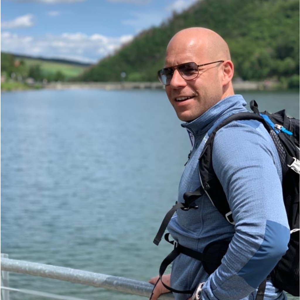 Volker Breidenbach - Senior Foreman Dispatching - ExxonMobil Production ...