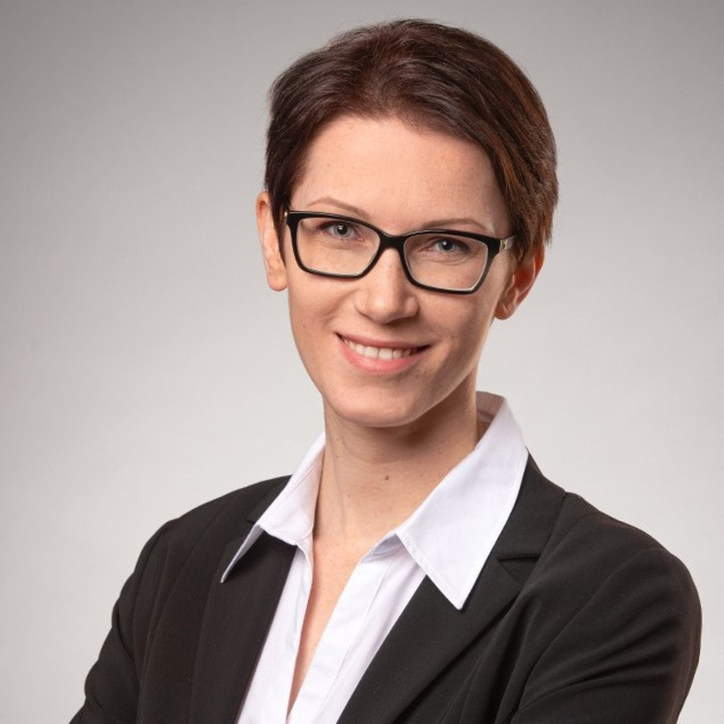 Dr. Julia Gerschmann - Wissenschaftliche Mitarbeiterin - Leibniz ...