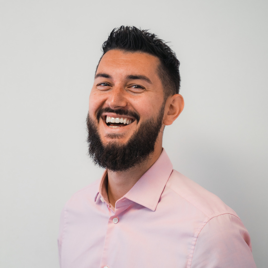 Luke Singh - Recruitment Director - IG Recruit | XING