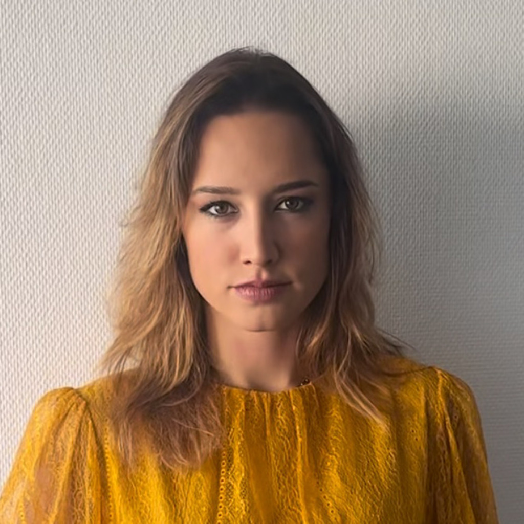 lupe CUBERO ORDOÑEZ - MBA especializado en Recursos Humanos - Cerem ...