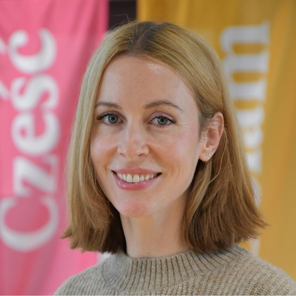 Lori Dyer - UX/UI Designer - BMS Corporate Solutions GmbH | XING