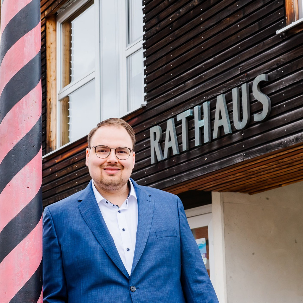 Jan-Erik Bauer - Bürgermeister - Gemeinde Stödtlen | XING