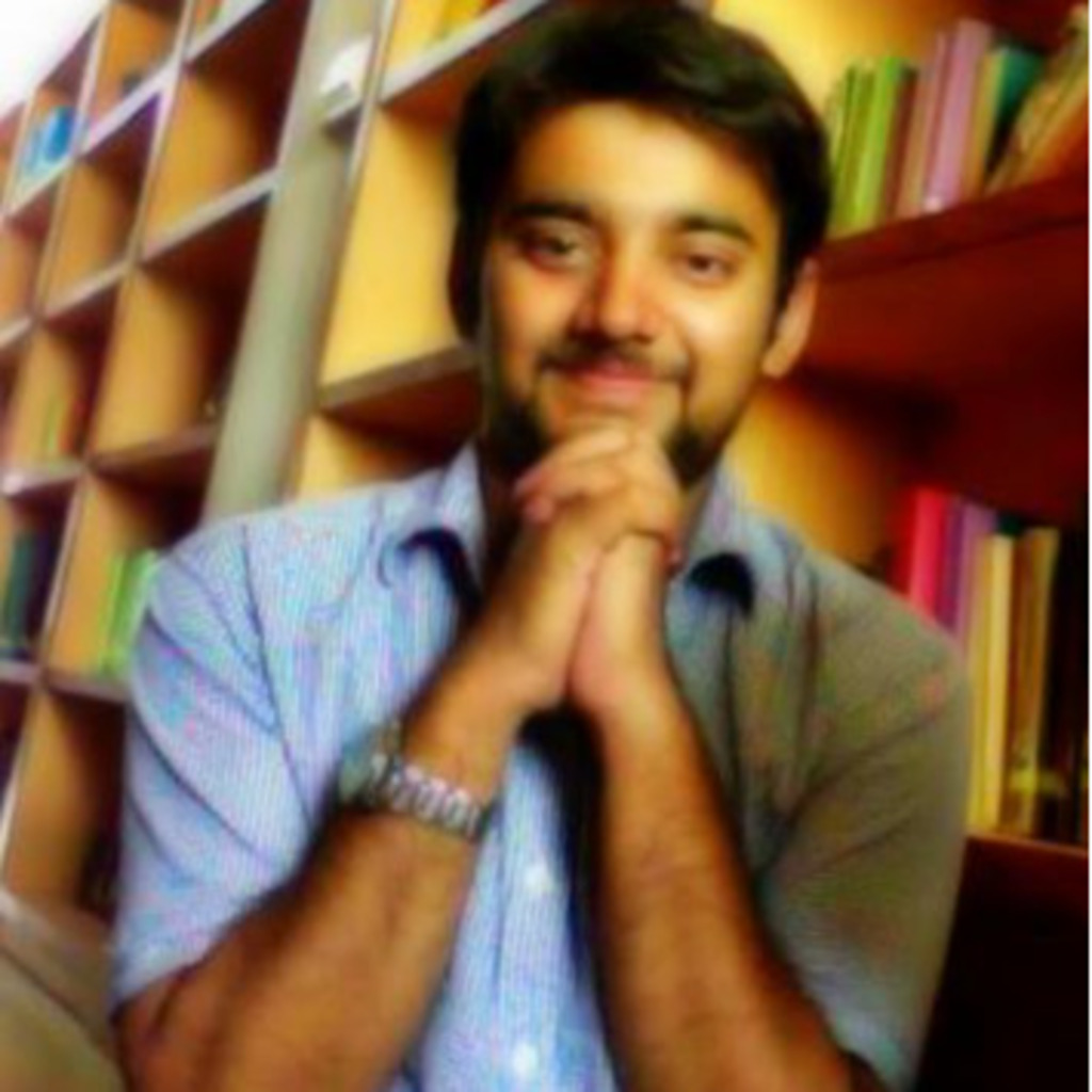 Zeeshan Khan - Software Engineer PHP - https://www.framestr.com/ | XING