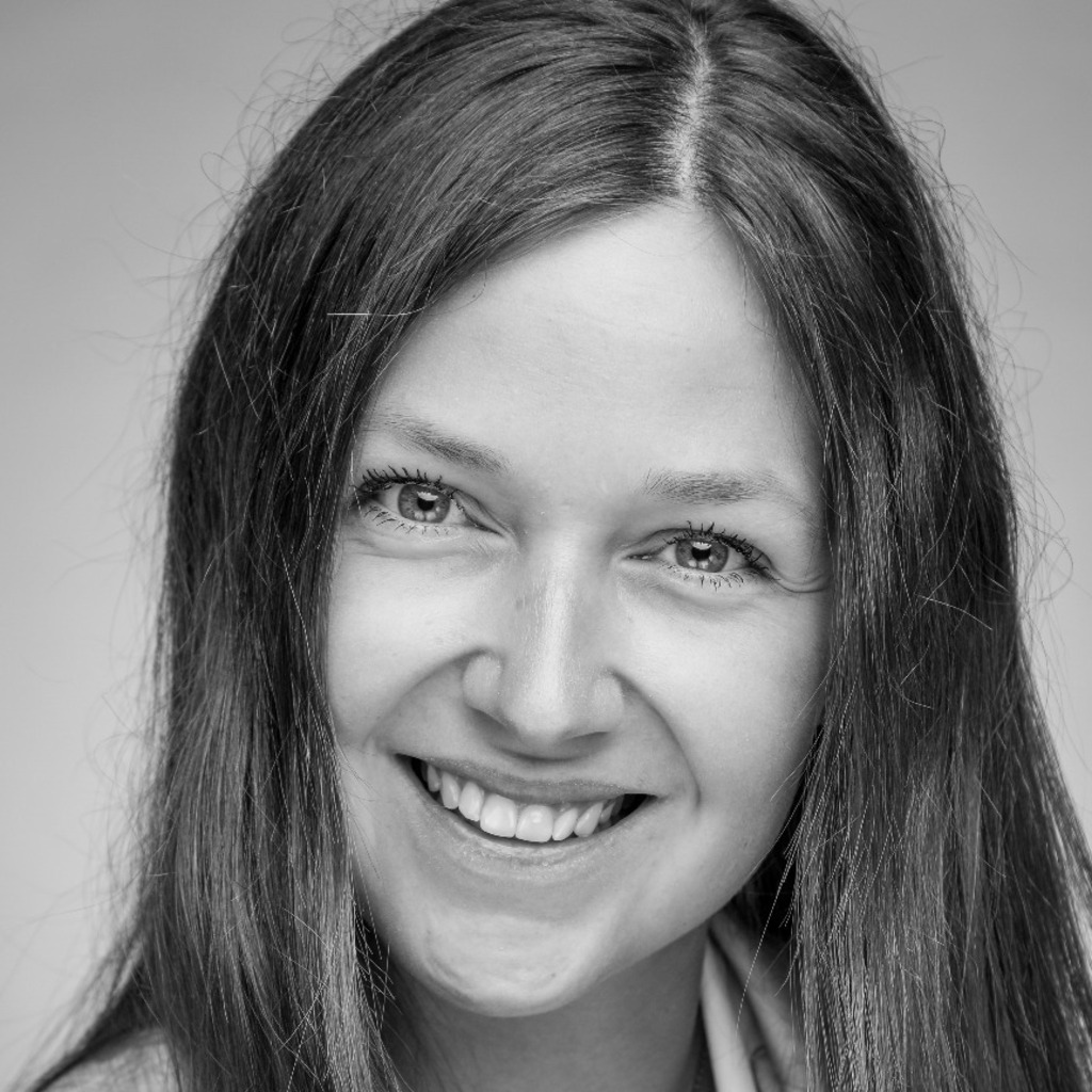 Laura Buck - Projektmanager Digital Sales - MEDION AG - A Lenovo Company | XING