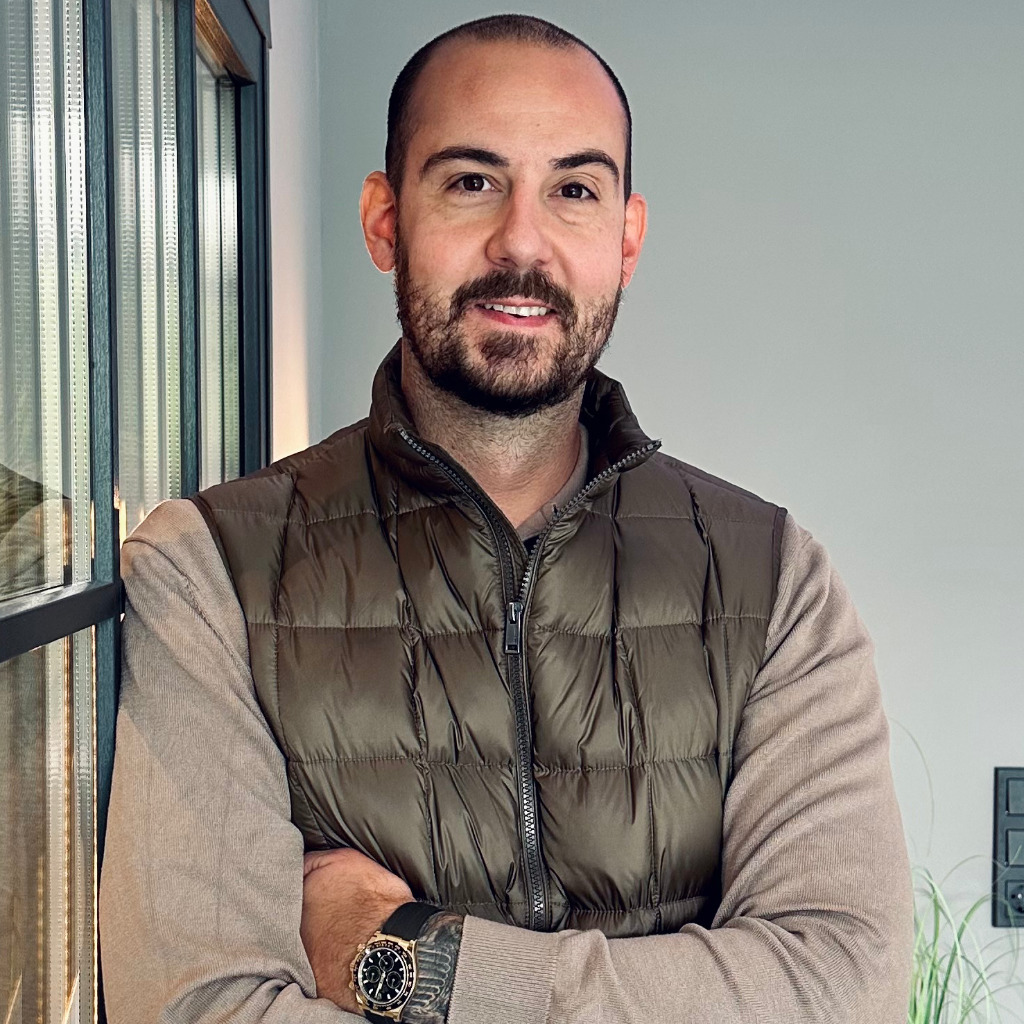 Dominik scherer - Geschäftsführender Gesellschafter - Kronen Holding ...