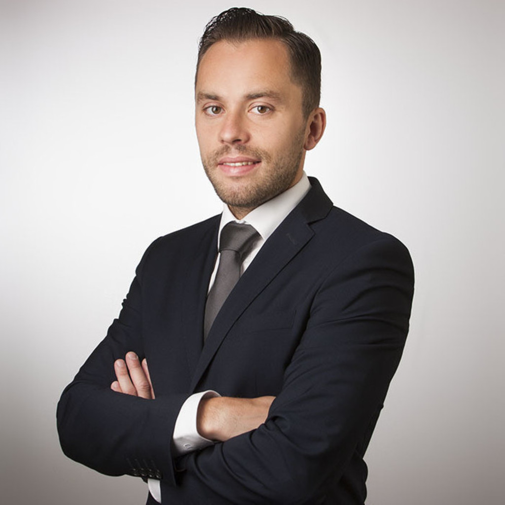 Michael Neumann - Geschäftsstellenleiter - Zurich Gruppe Deutschland | XING