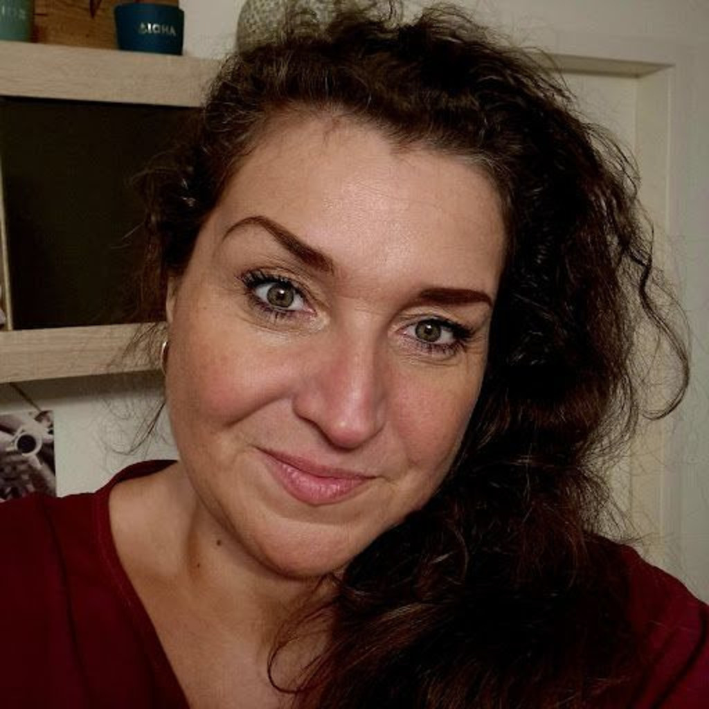 Nicole Abel - Mitarbeiterin Vertriebsinnendienst - Stora Enso ...