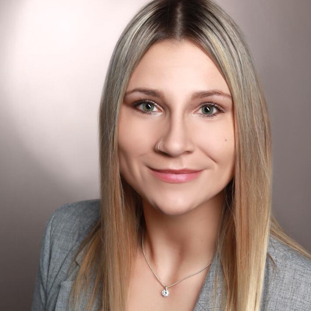 Janine Marr - Purchasing Manager - Zöllner-Wiethoff GmbH | XING