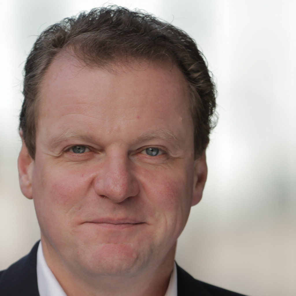 Dr. Franz Georg Strauß - Unternehmer mit Beteiligungen im Medien ...