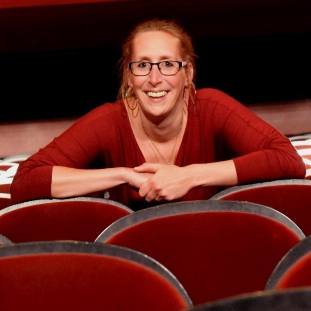 Carla Frisch - Assistenz technische Projektleitung - Elbphilharmonie ...