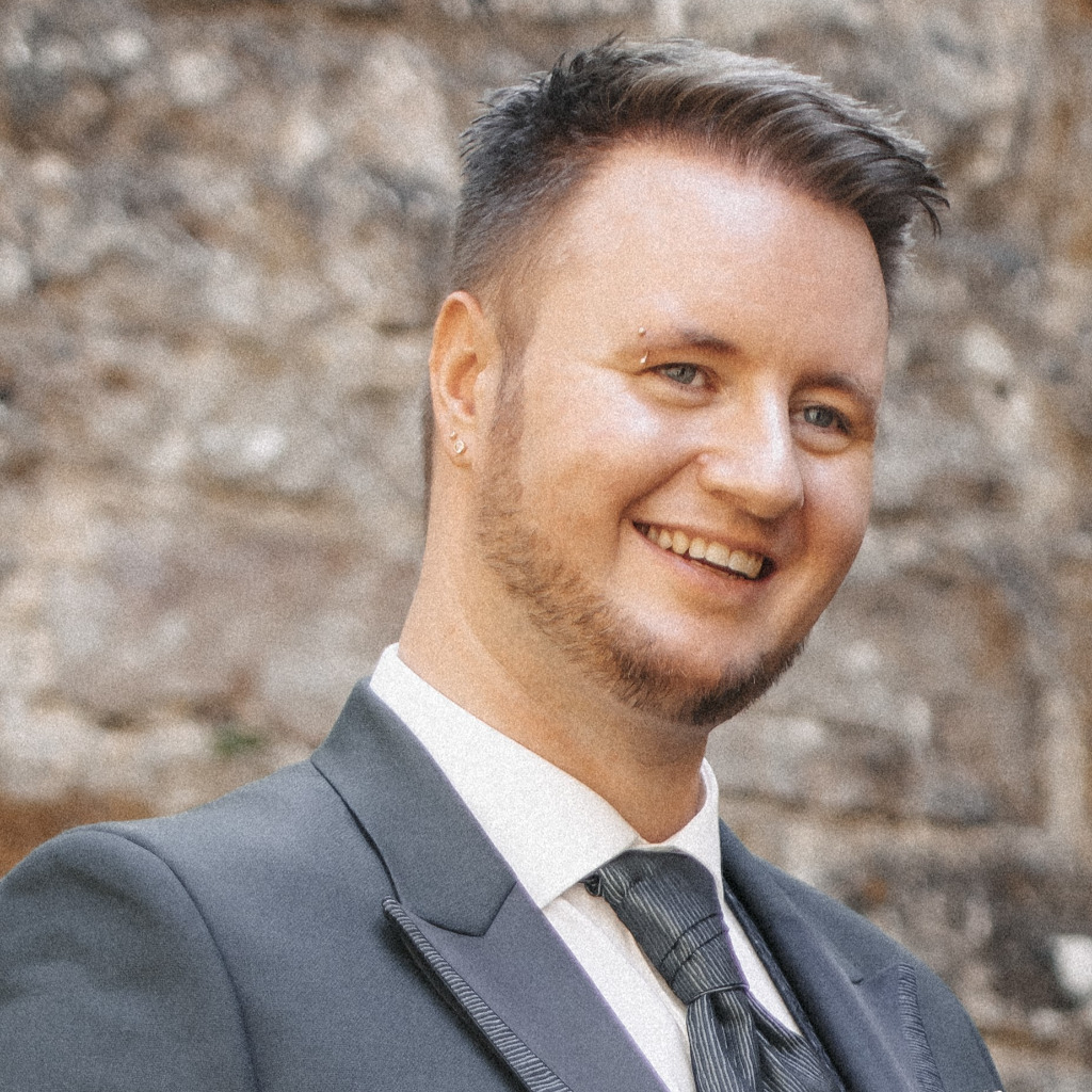 Chris Altmann - Junior System Engineer - enthus GmbH | XING