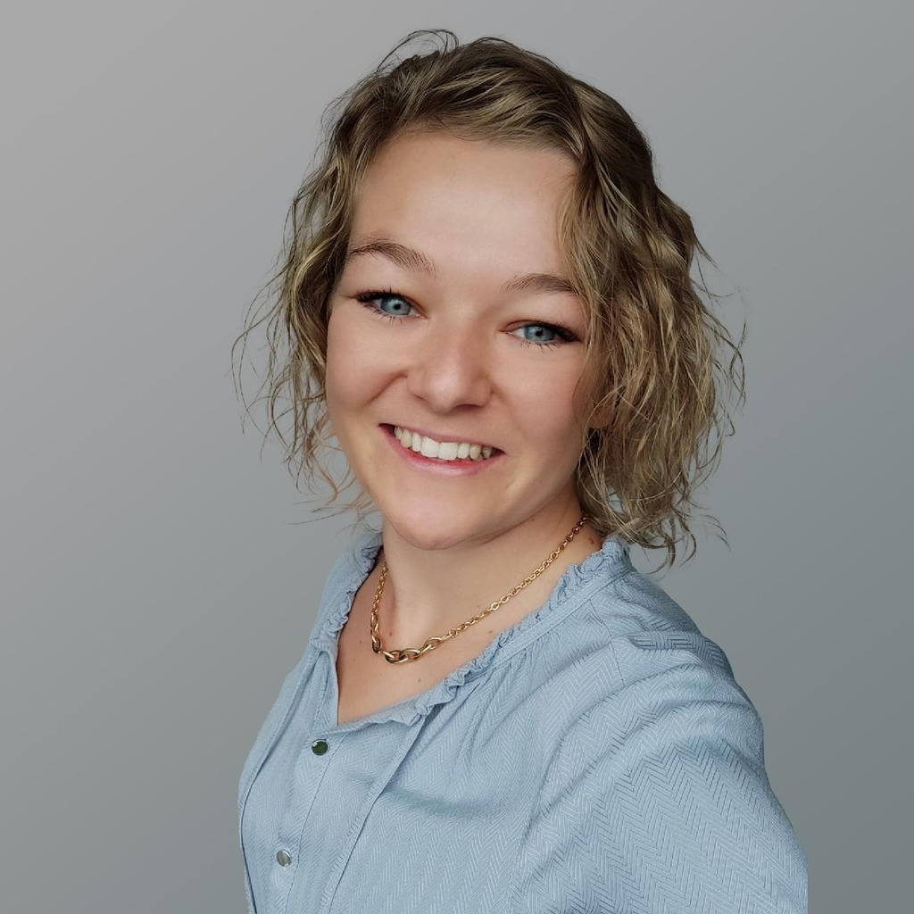 Lea Kramer - UI/UX Designer - uhlsport GmbH | XING