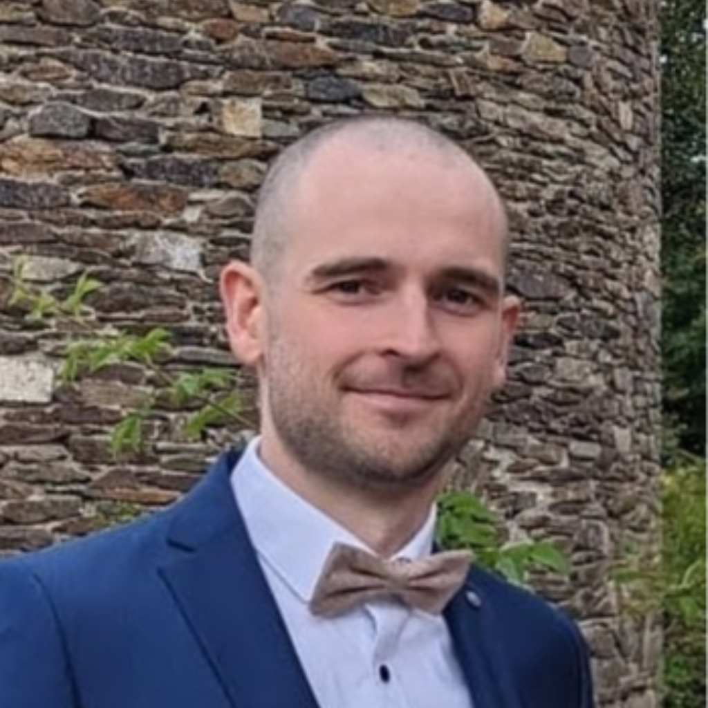 Mike Lischka - n.a. - n.a. | XING