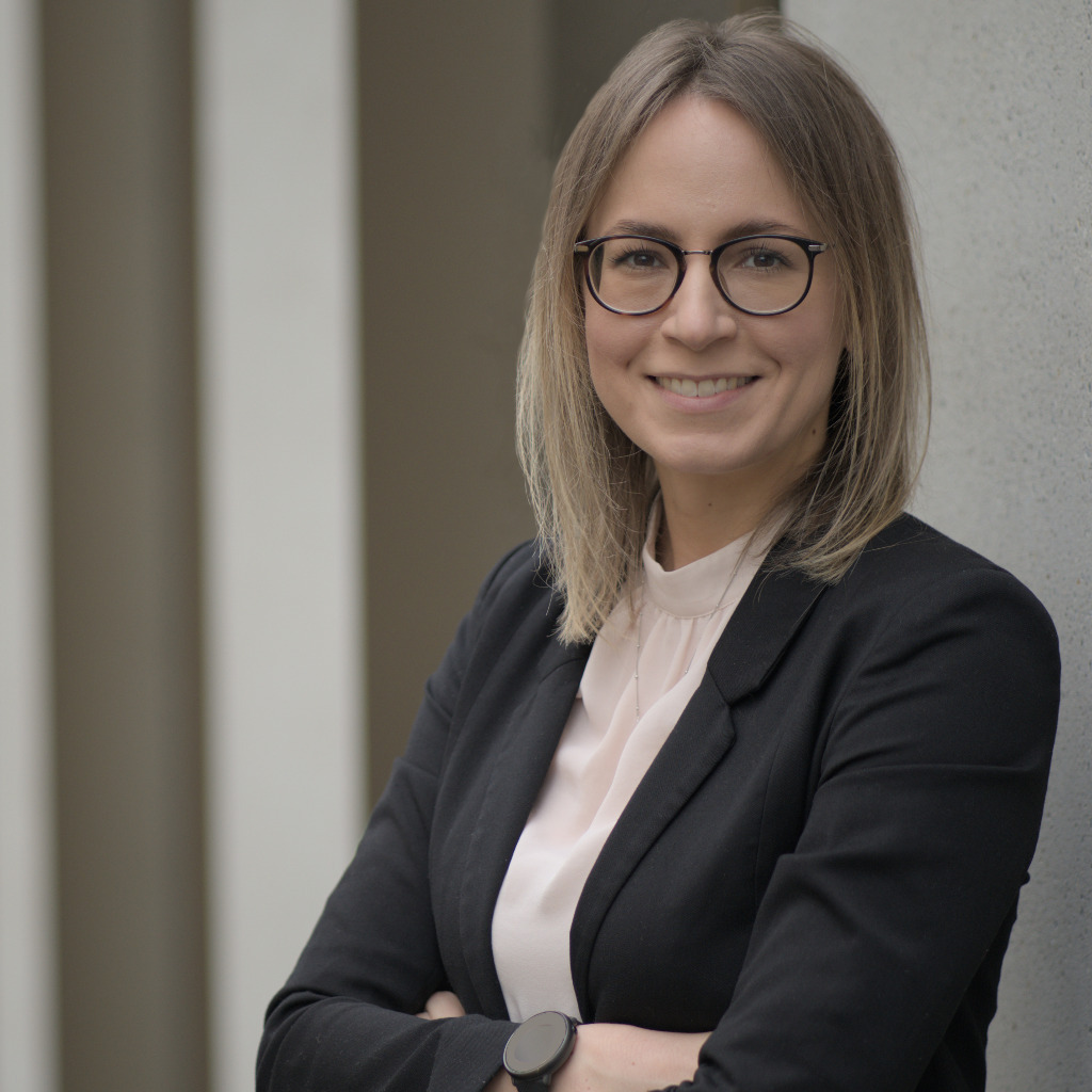 Laura Wall's Instagram, Twitter & Facebook on IDCrawl